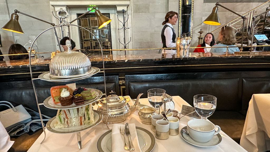 An Afternoon Tea in London: The Wolseley – Strafari